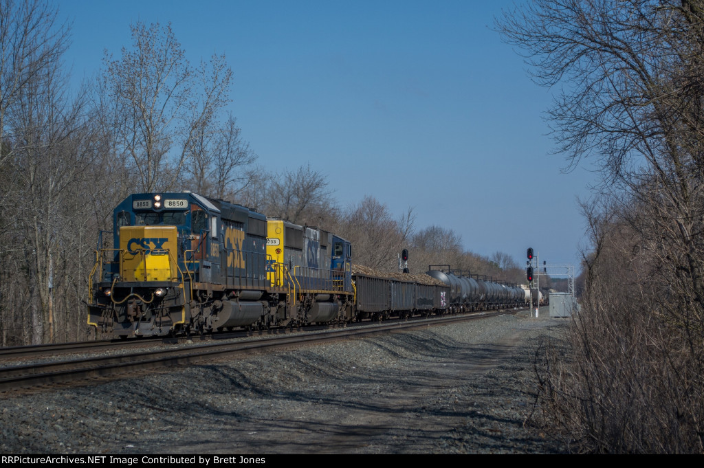 CSX Q633